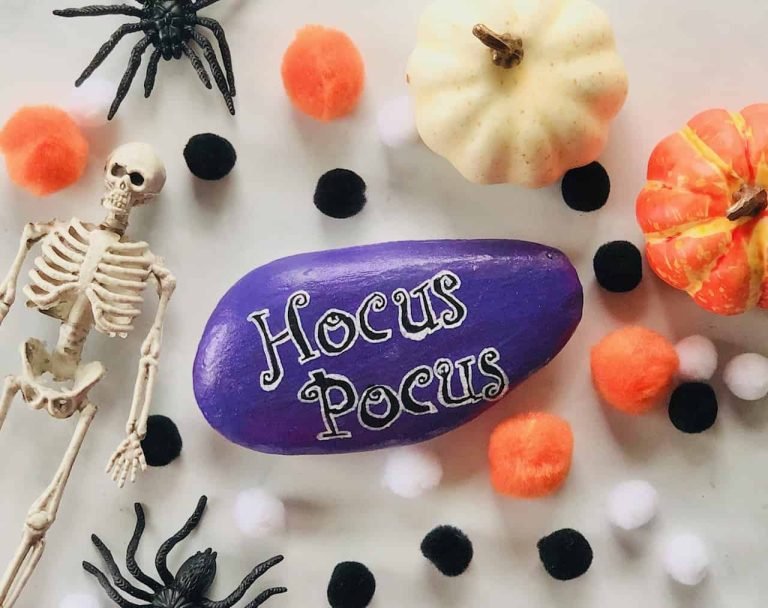 19 Glorious Hocus Pocus Crafts for a Spook-tacular Halloween